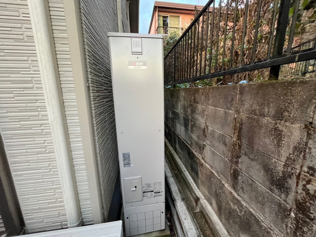 三菱電機 三菱電機 エコキュート 追いだきフルオート SRT-W376Z 薄型ﾀｲﾌﾟ交換工事 【京都市左京区】 – 株式会社ワットムセン ｜家電・電気・ガス機器・水廻り 交換工事専門店 ...